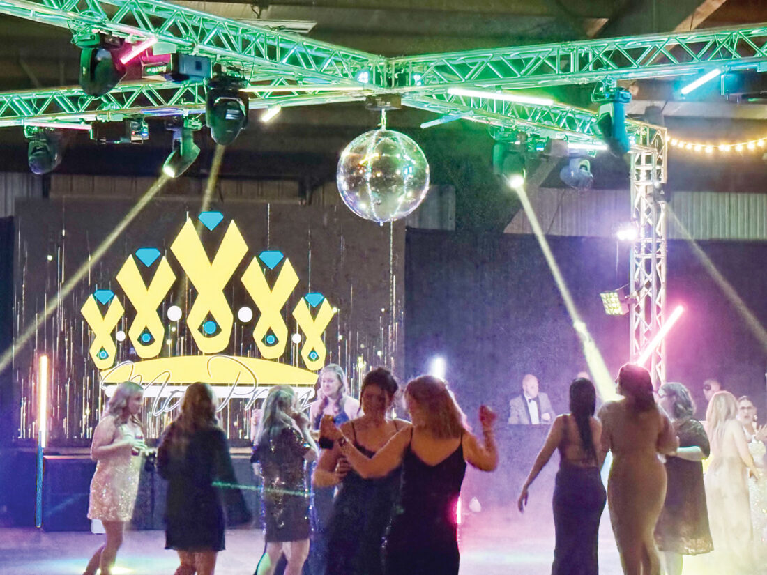 Absolutely Fabulous! BrAva Mom Prom again raises funds for families ...